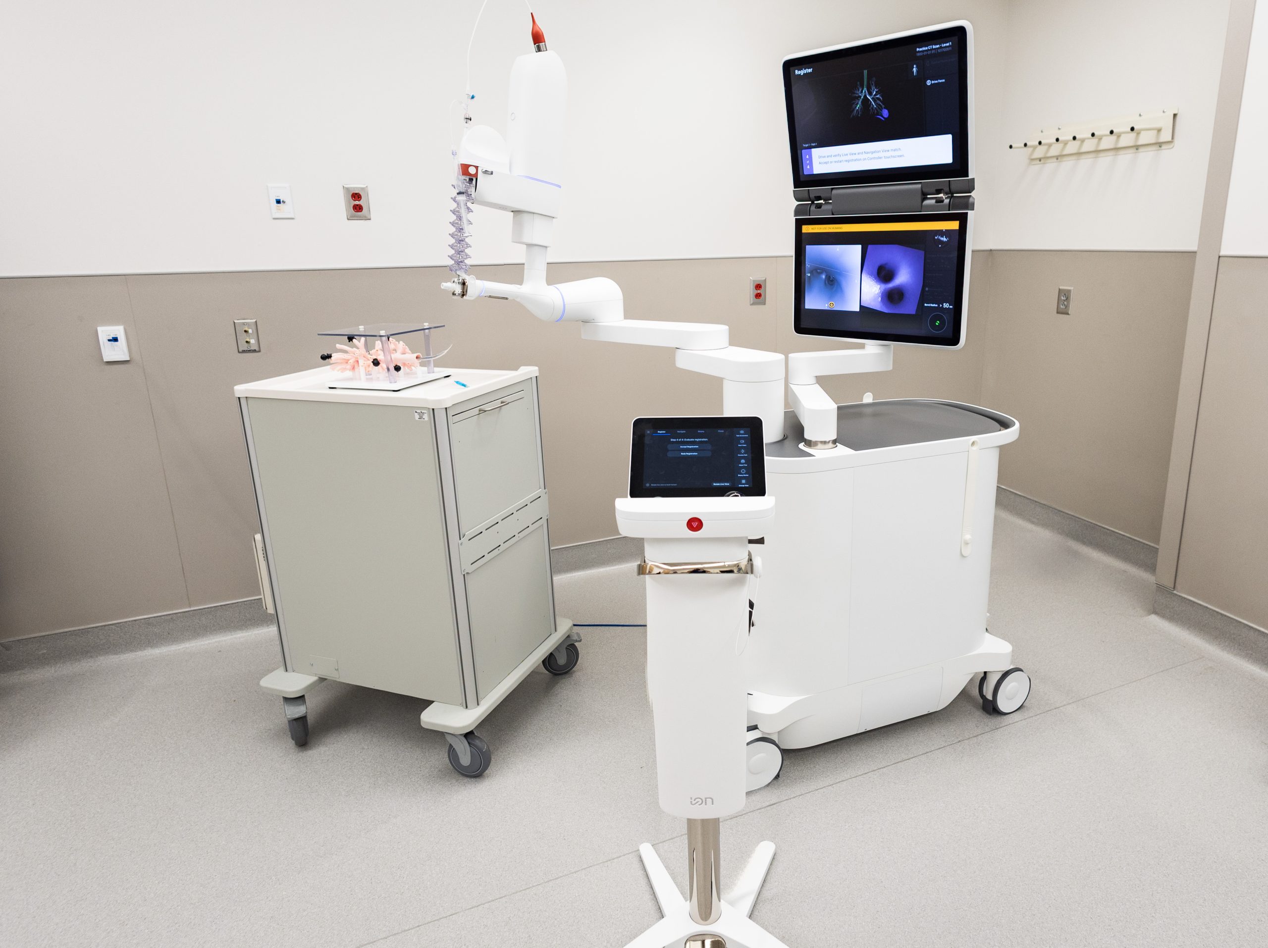 Hamilton Medical Center introduces Ionrobotic-assisted bronchoscopy ...
