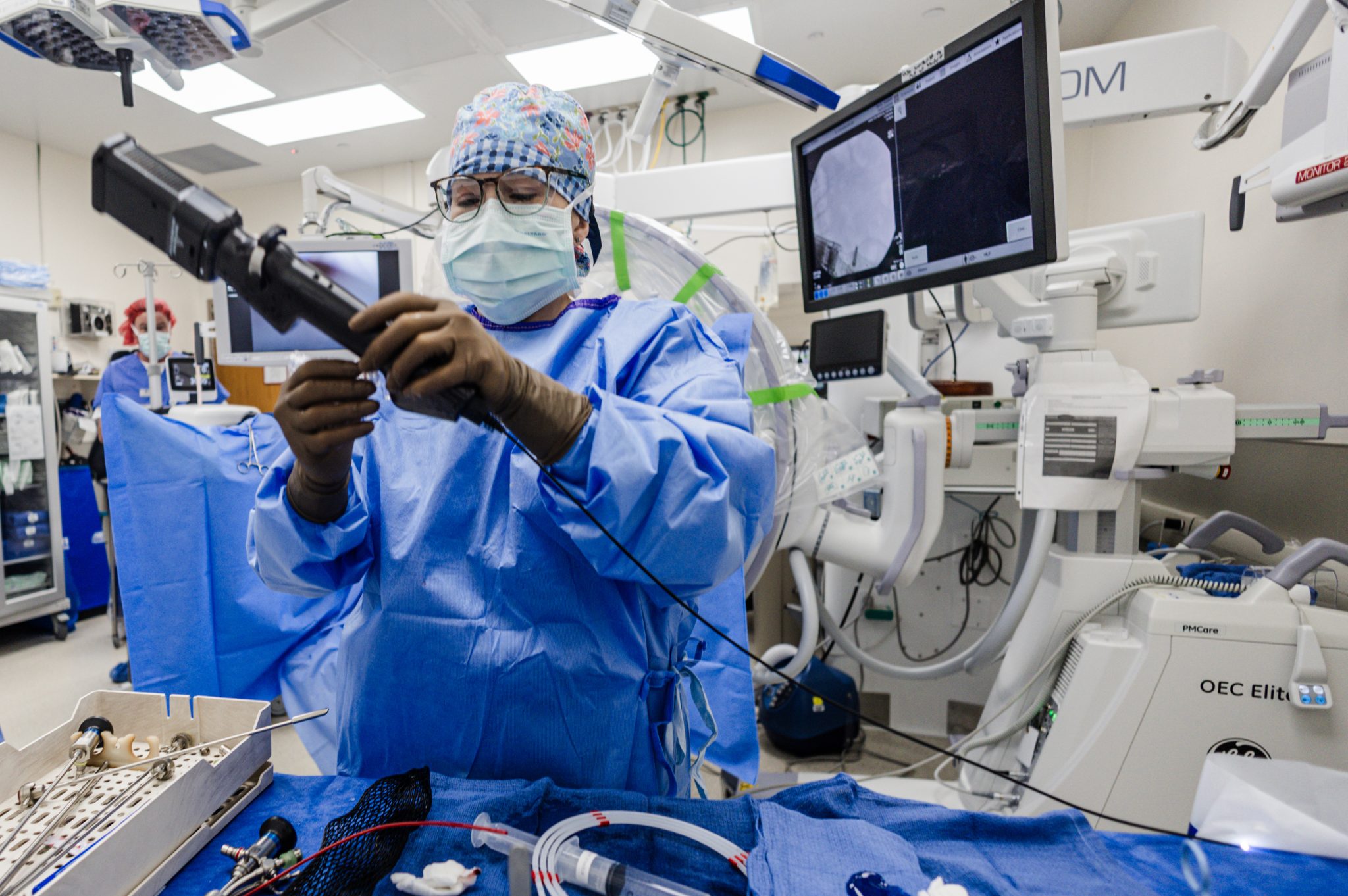 Hamilton Medical Center is first in nation to use wireless ureteroscope ...